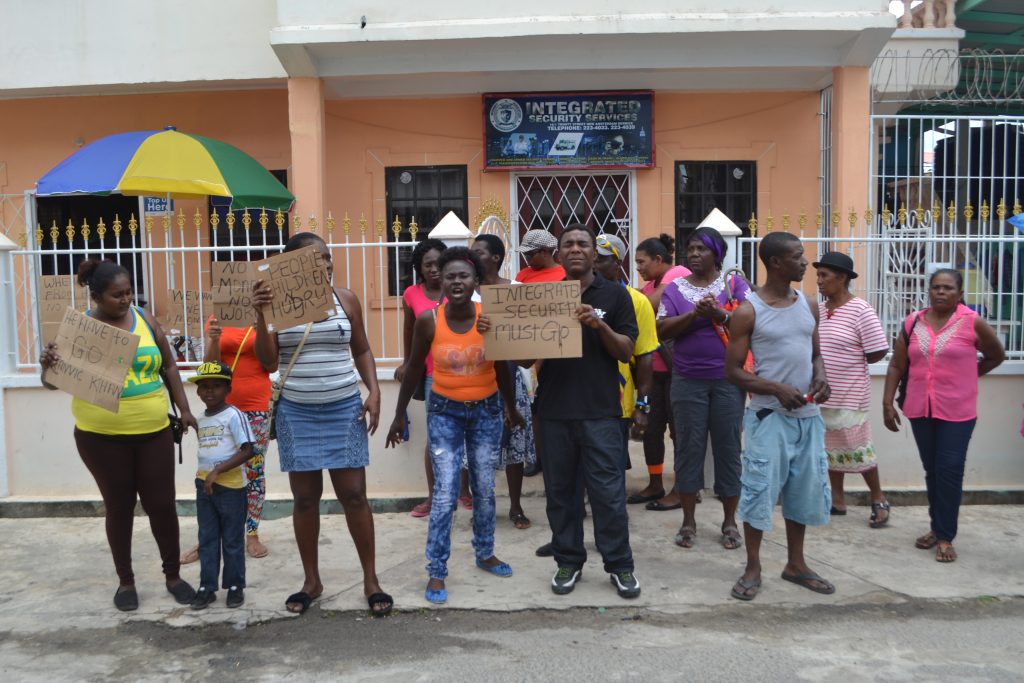 Security guards protest for unpaid salaries - Guyana Times