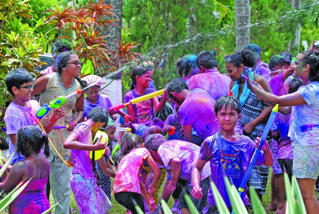 Thousands celebrate Phagwah 2018 - Guyana Times
