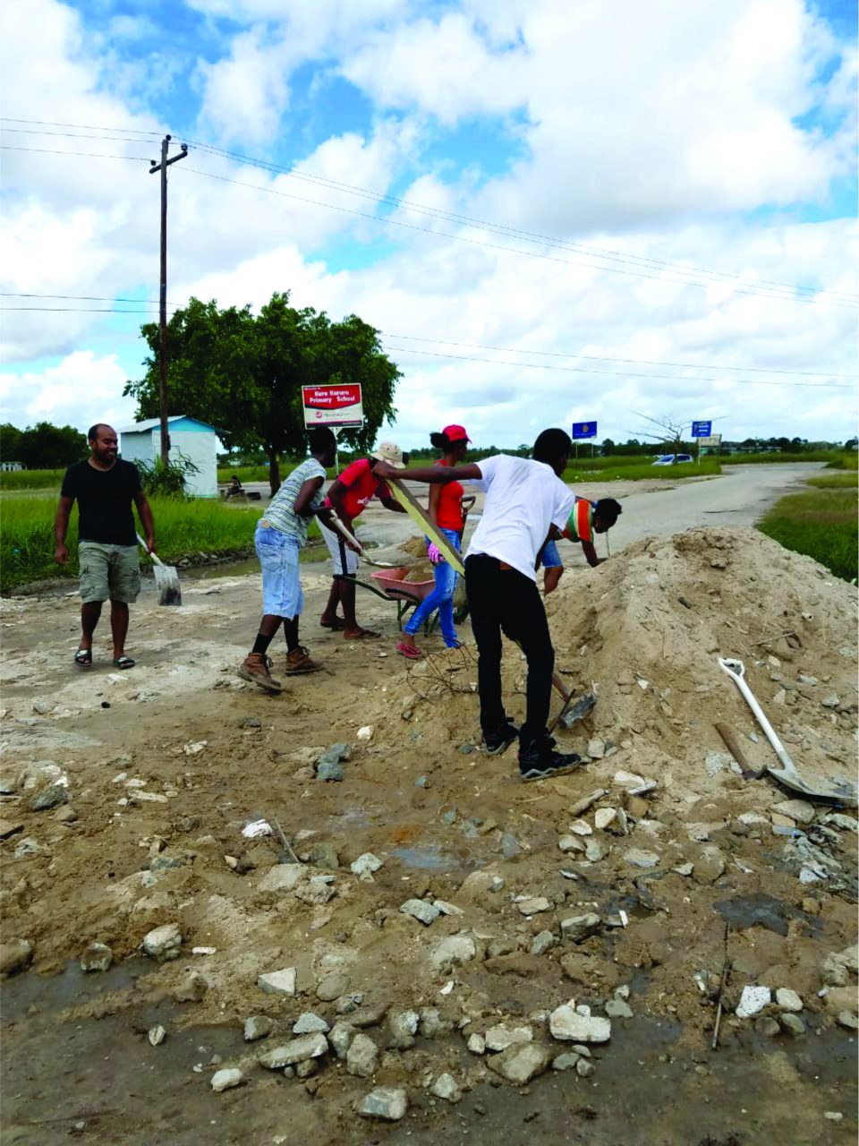 Kuru Kururu residents forced to fix access roads - Guyana Times