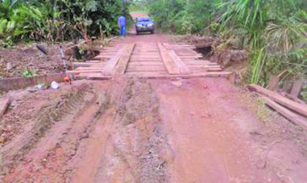 Engineers mull permanent heavy-duty Yamatwao Bridge - Guyana Times