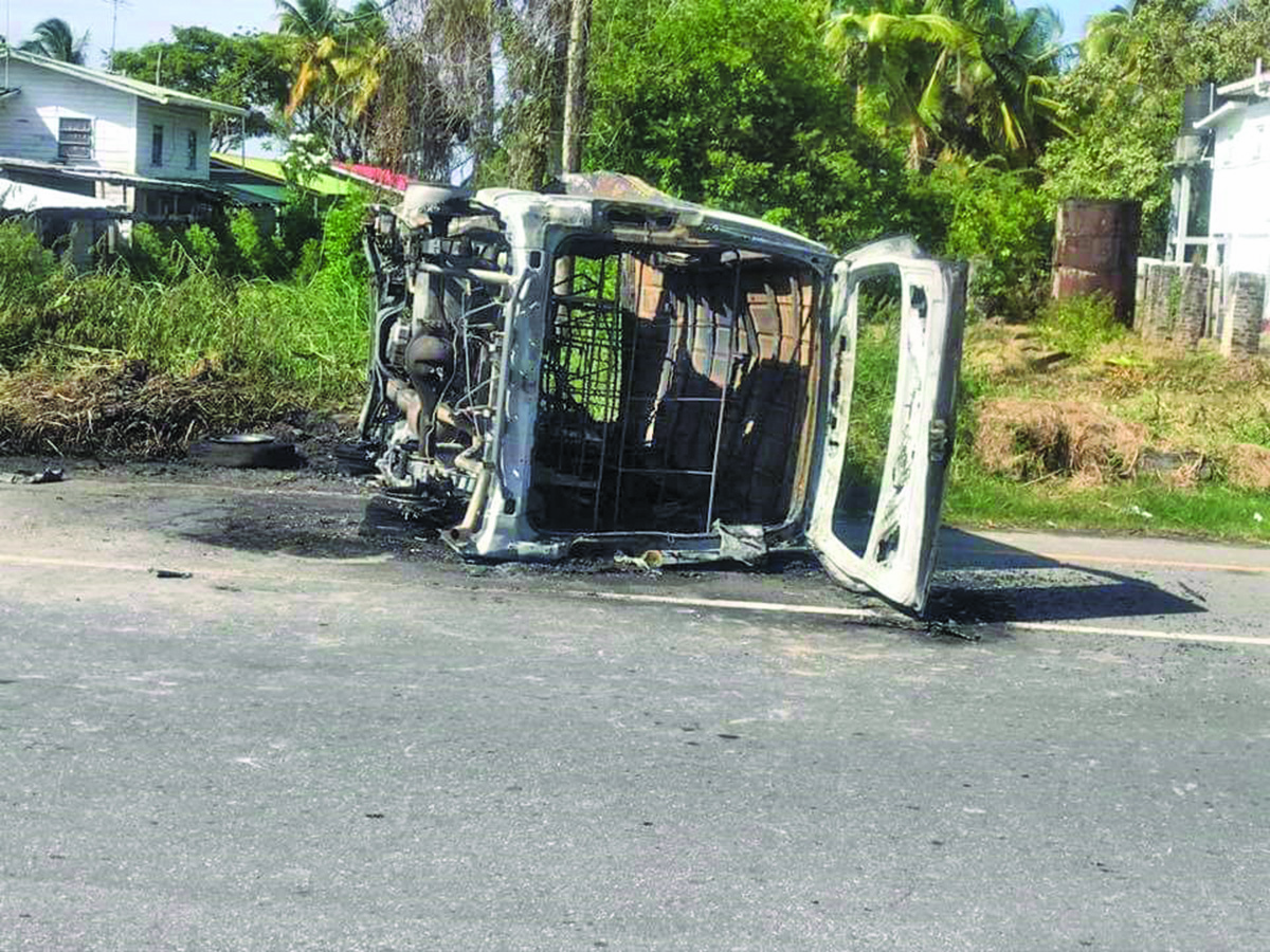 Several injured in fiery minibus crash - Guyana Times