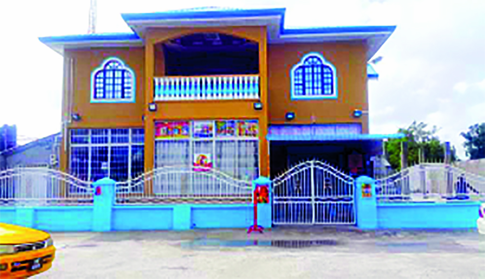 Cashier fights off armed bandit during attempted robbery - Guyana Times Cashier fights off armed bandit during attempted robbery - Guyana Times
