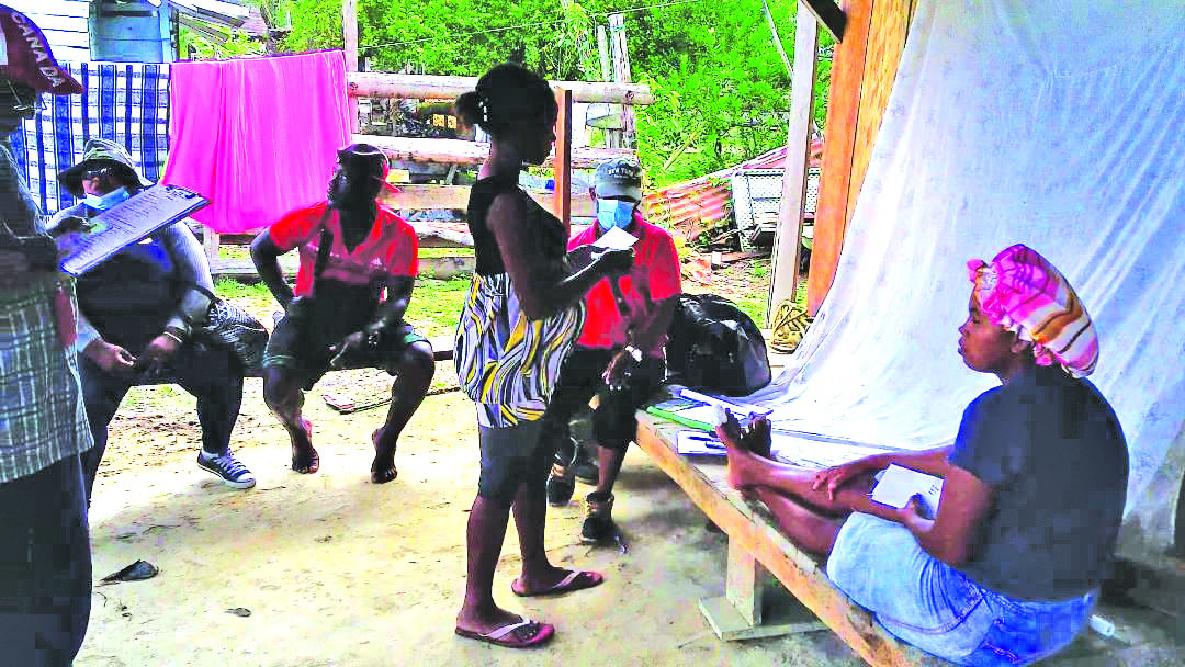 Distribution of COVID-19 cash grant starts in Region 5 - Guyana Times