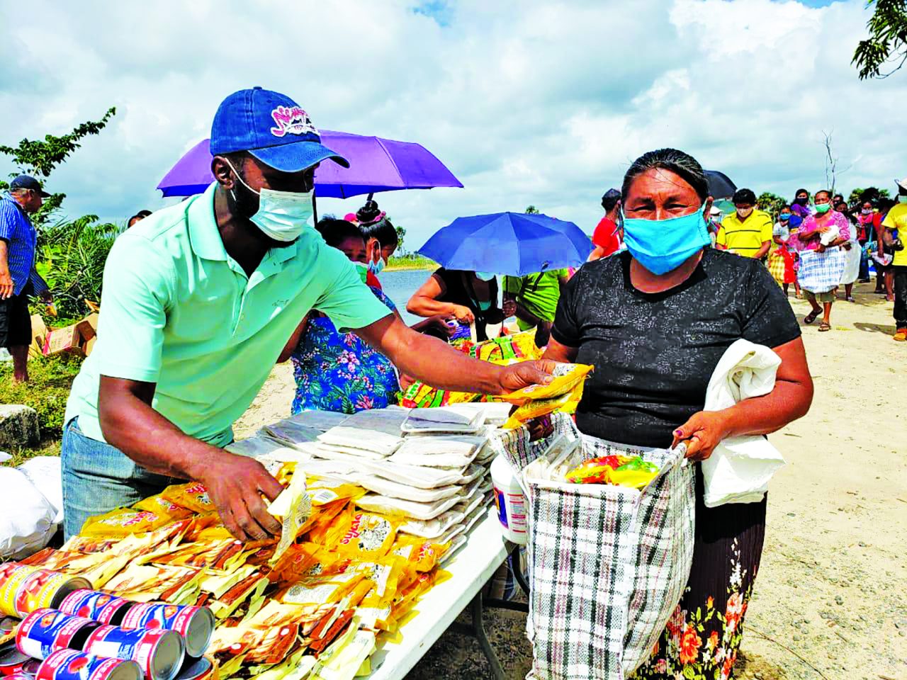 Over 100 Mashabo households benefit from FFTP hampers - Guyana Times