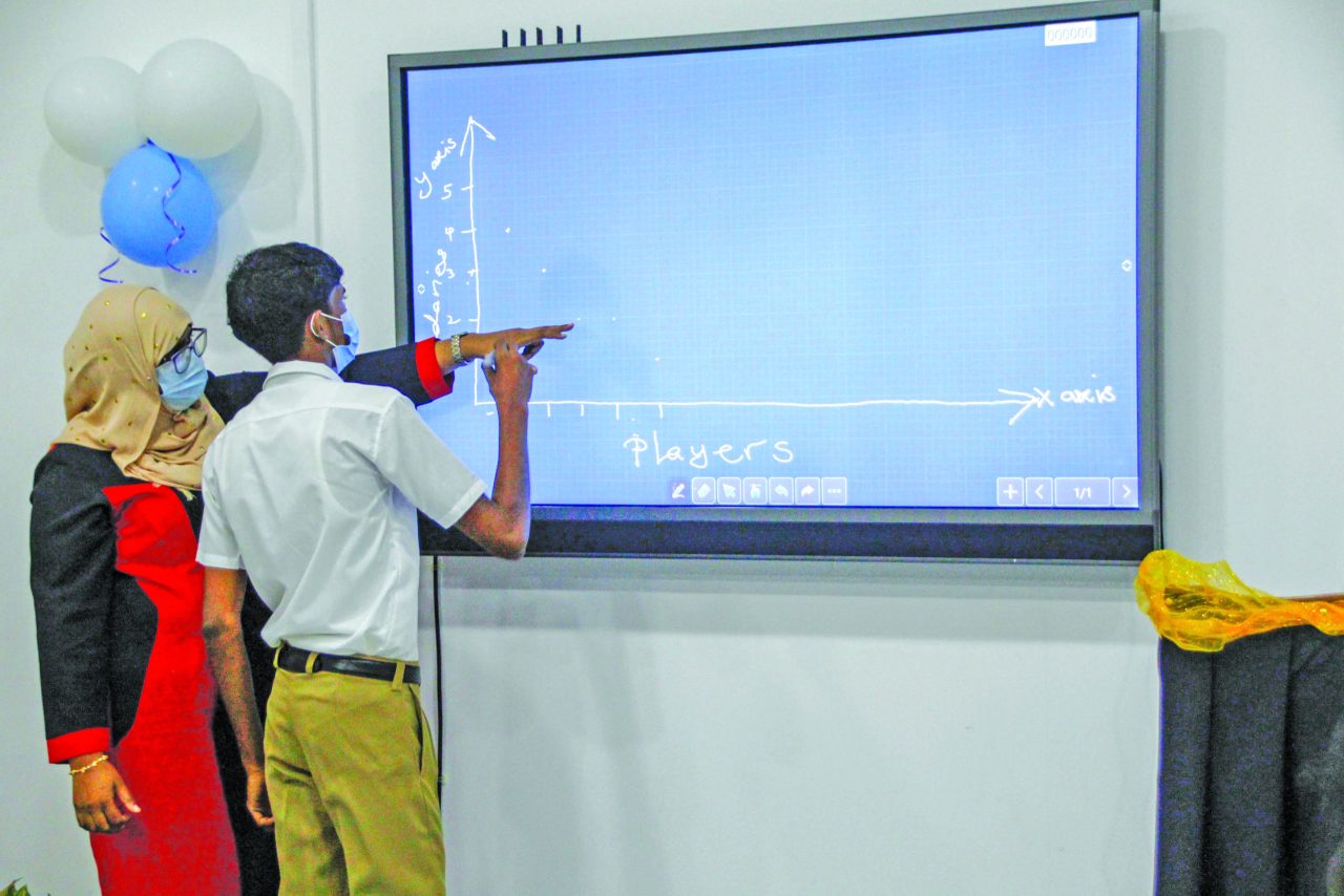 Smart classrooms commissioned at NA, Skeldon Line Path Secondary ...