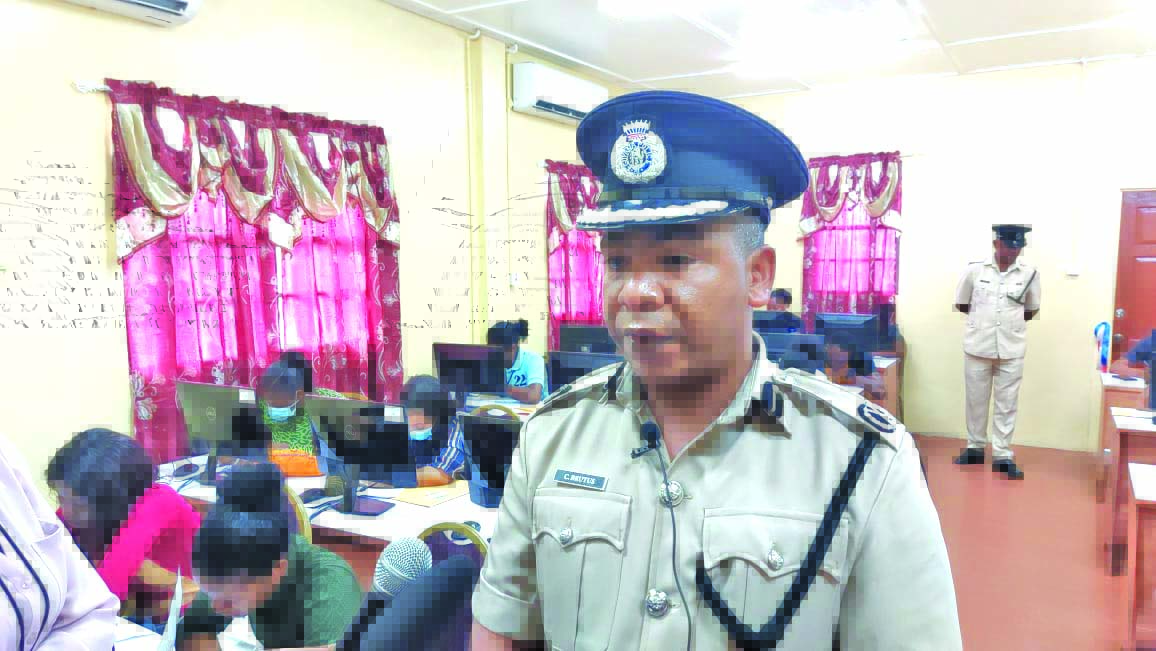 Over 200 Berbicians apply to join Police Force - Guyana Times