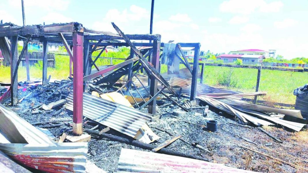 Pressure pot explodes, sets Berbice house on fire - Guyana Times