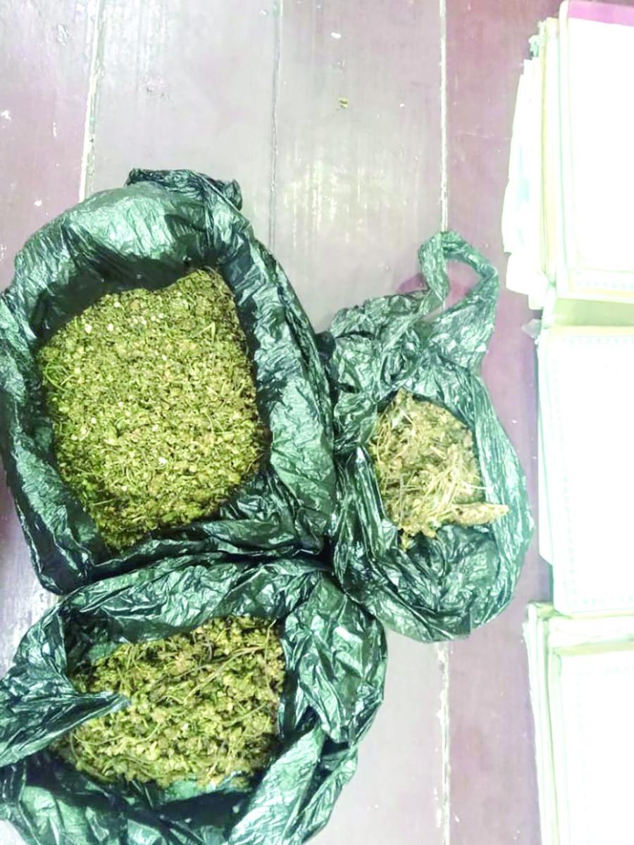2 men escape, leave 254 grams of ganja behind during Police raid ...