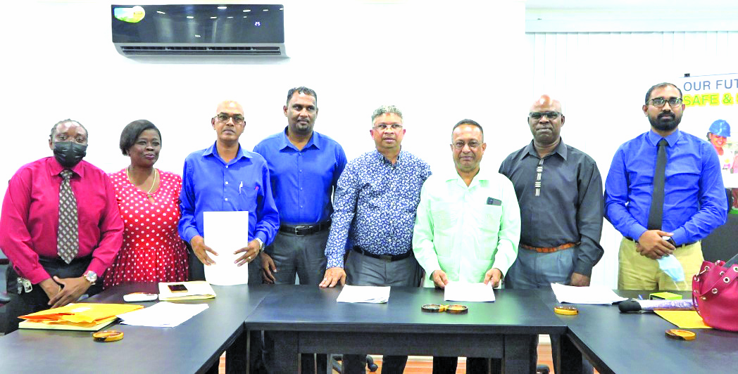 GuySuCo workers to receive 8% retroactive payments by Friday - Guyana Times