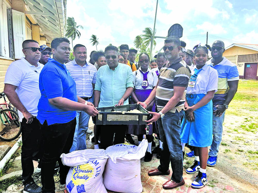 Corentyne schools receive broiler chicken from Agri Ministry - Guyana Times