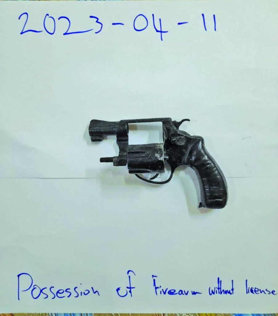 Police intercept car in Linden, find unlicensed firearm - Guyana Times