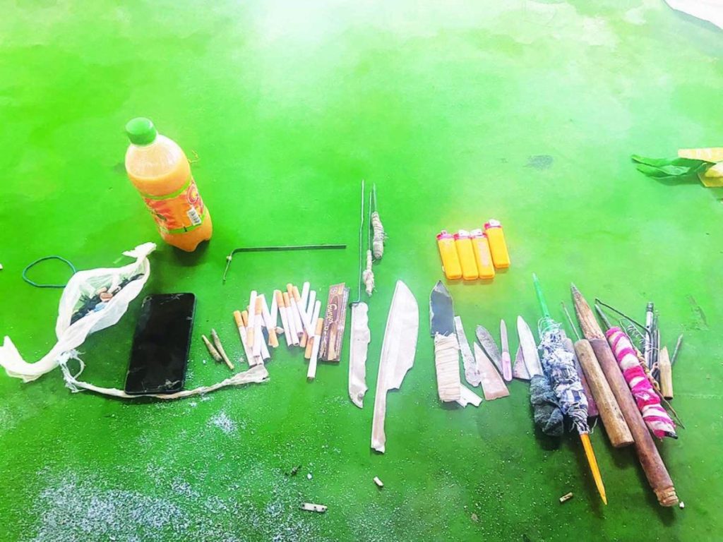 13 improvised weapons among contraband items found during prison raid ...