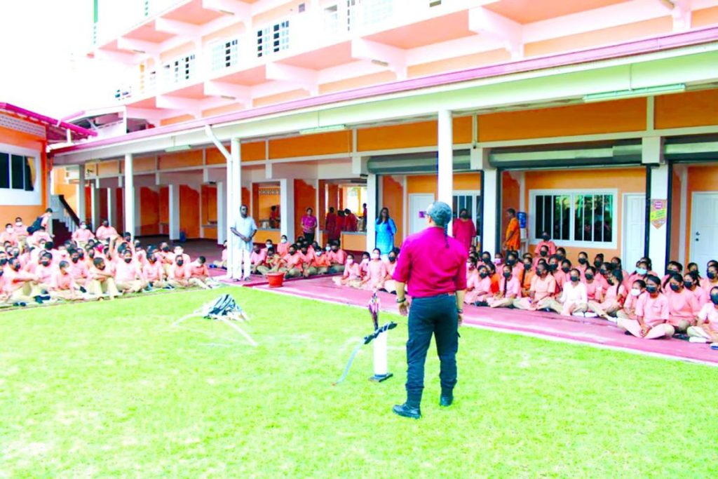 Archery introduced to SVN school - Guyana Times