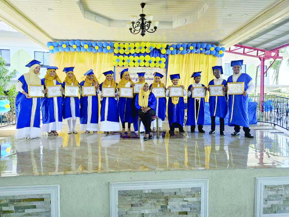 Be consistent – guest speaker to graduating students of Al Ghazali ...