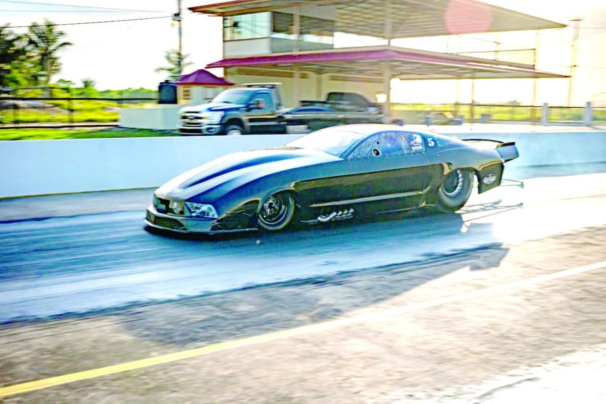 Team Mohamed’s shatters strip record with 6.403 pass at Drag Wars 2 ...