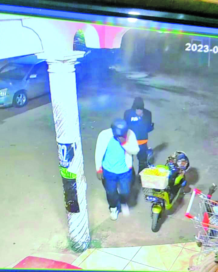 Gunmen rob popular Linden Chinese supermarket - Guyana Times
