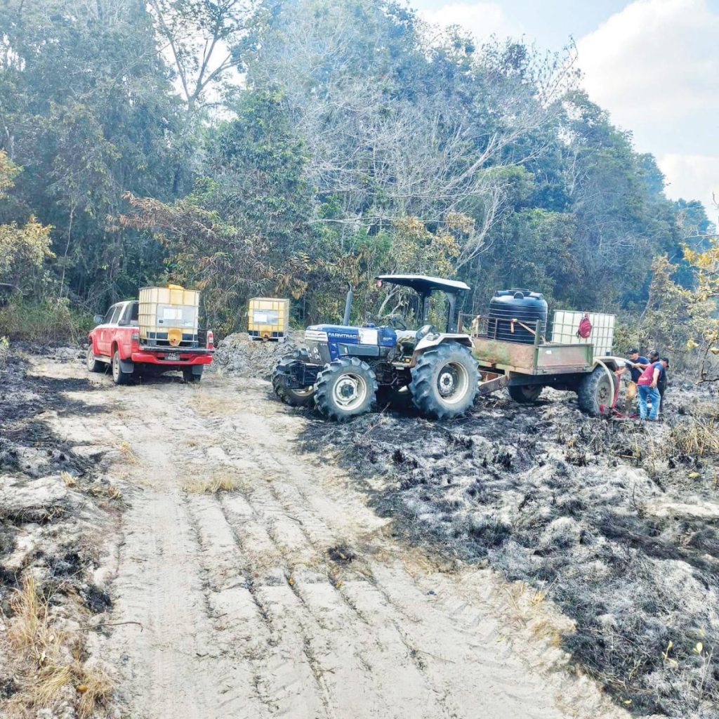 100-person team douse wild fire in Central Rupununi - Guyana Times