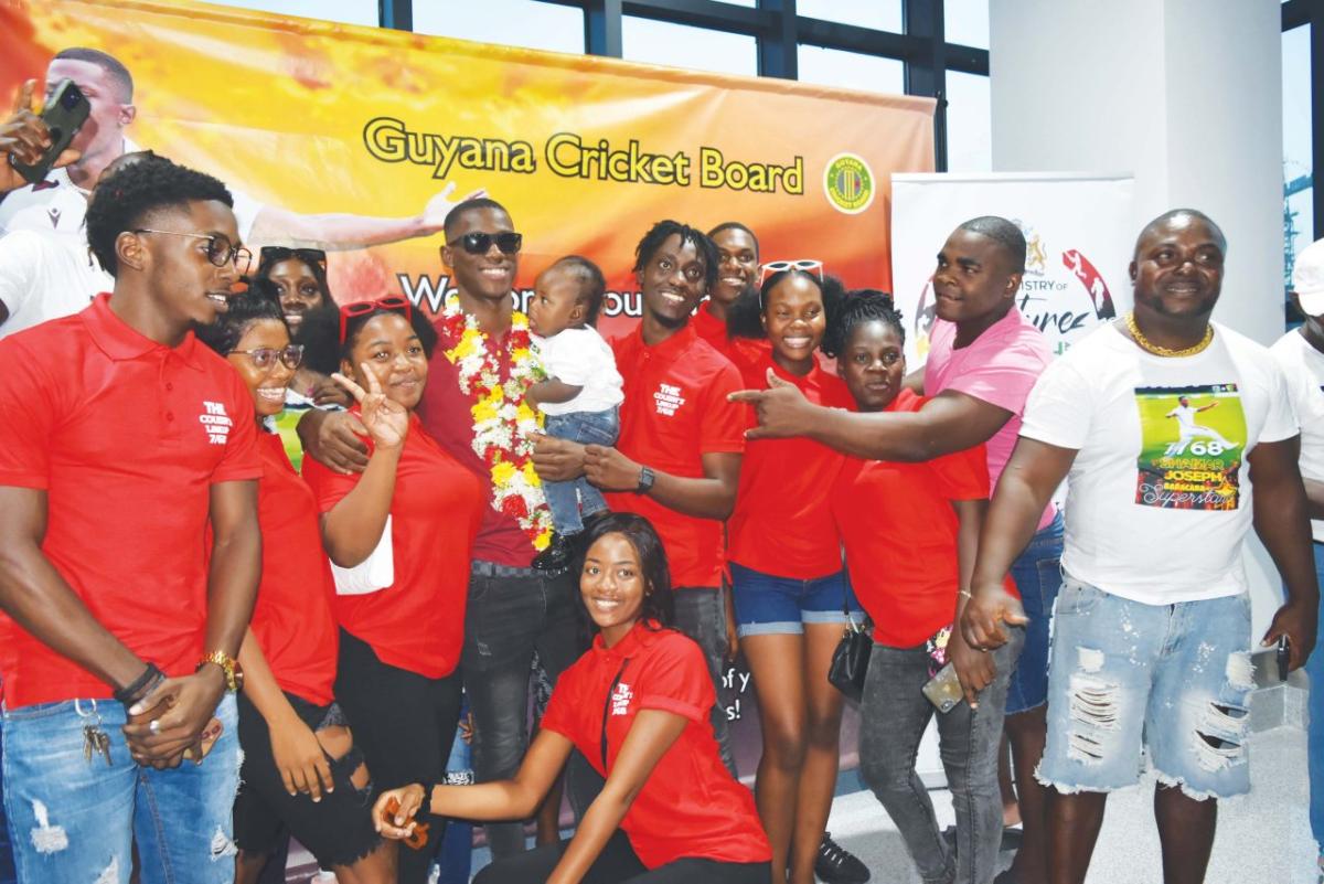 Hero’s welcome!: Joyous scenes as Shamar Joseph is greeted by family ...