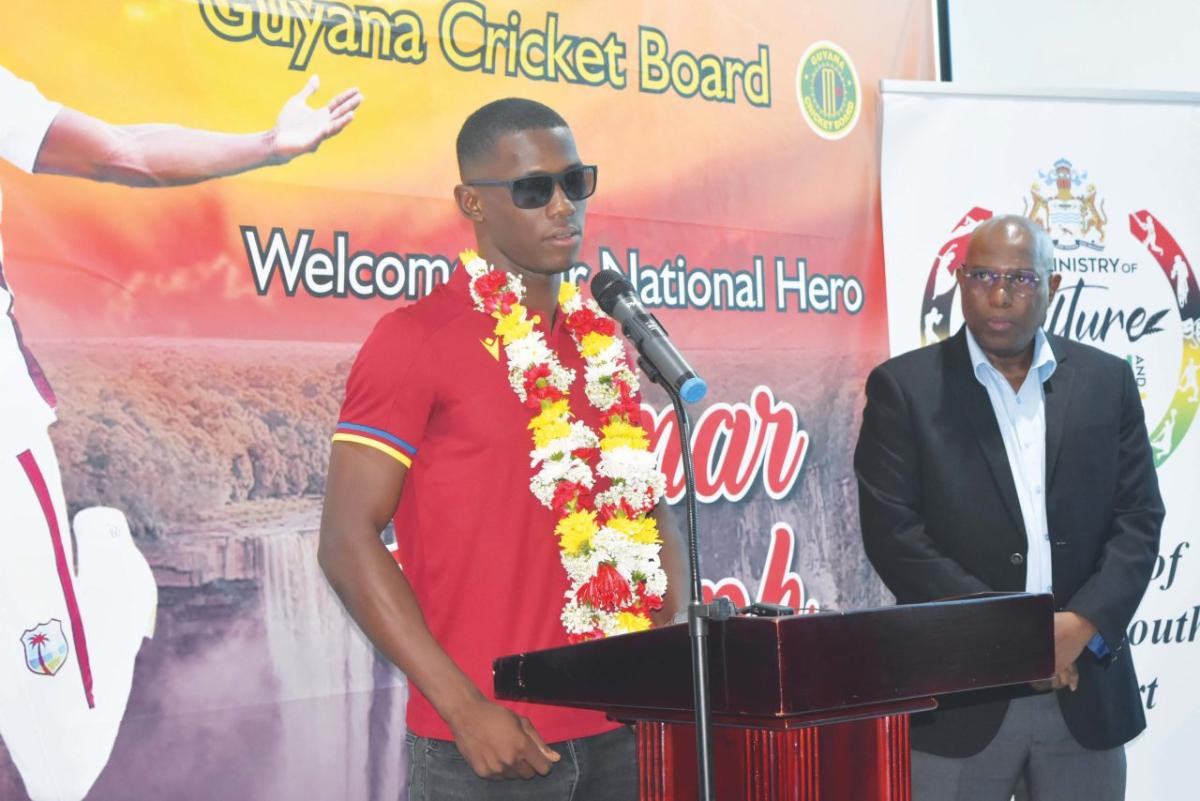 Hero’s welcome!: Joyous scenes as Shamar Joseph is greeted by family ...