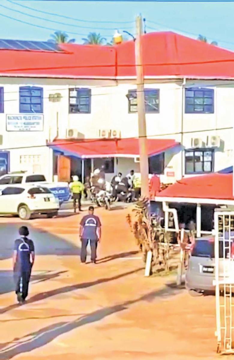 Cop under close arrest after altercation with Linden businessman ...