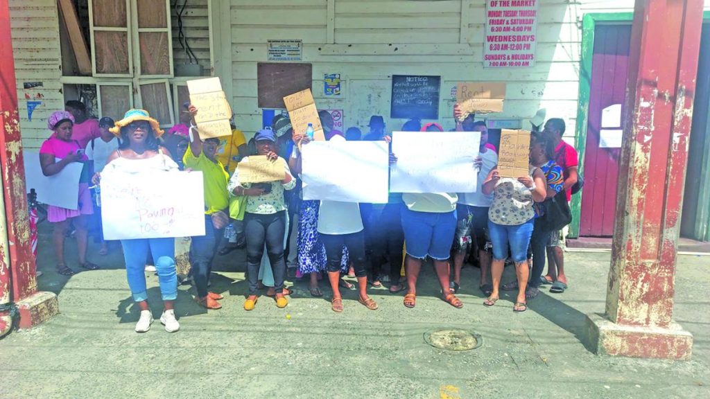 NA Market vendors protest municipality over increased rates - Guyana Times
