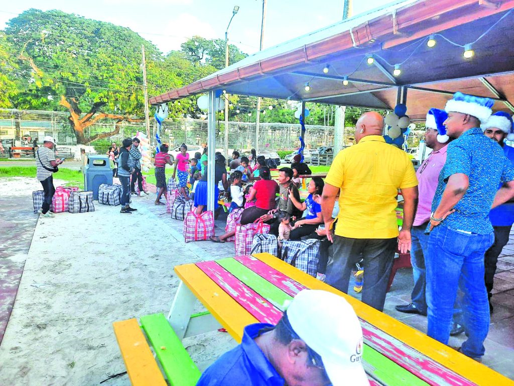 AFC dumps, abandoned busload of Warrau migrants at Amerindian Affairs ...